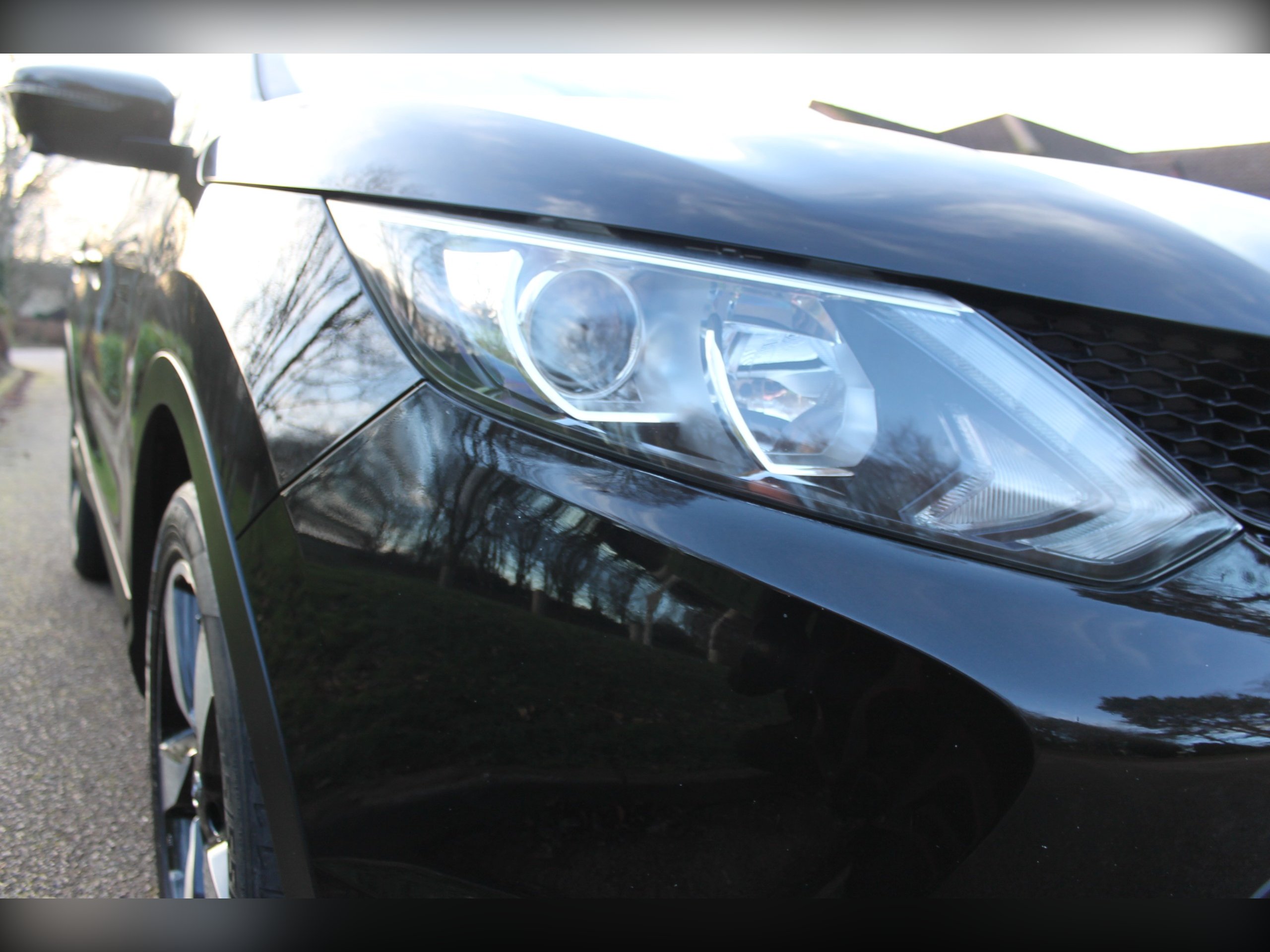 Used 2015 Nissan Qashqai 1.2 DIG-T n-tec+ SUV 5dr Petrol Manual 2WD ...